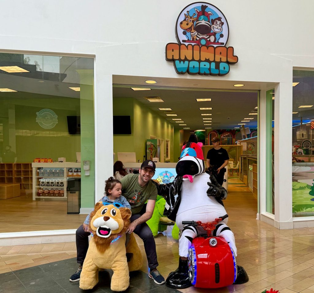 Animal World Play – Animal World Play