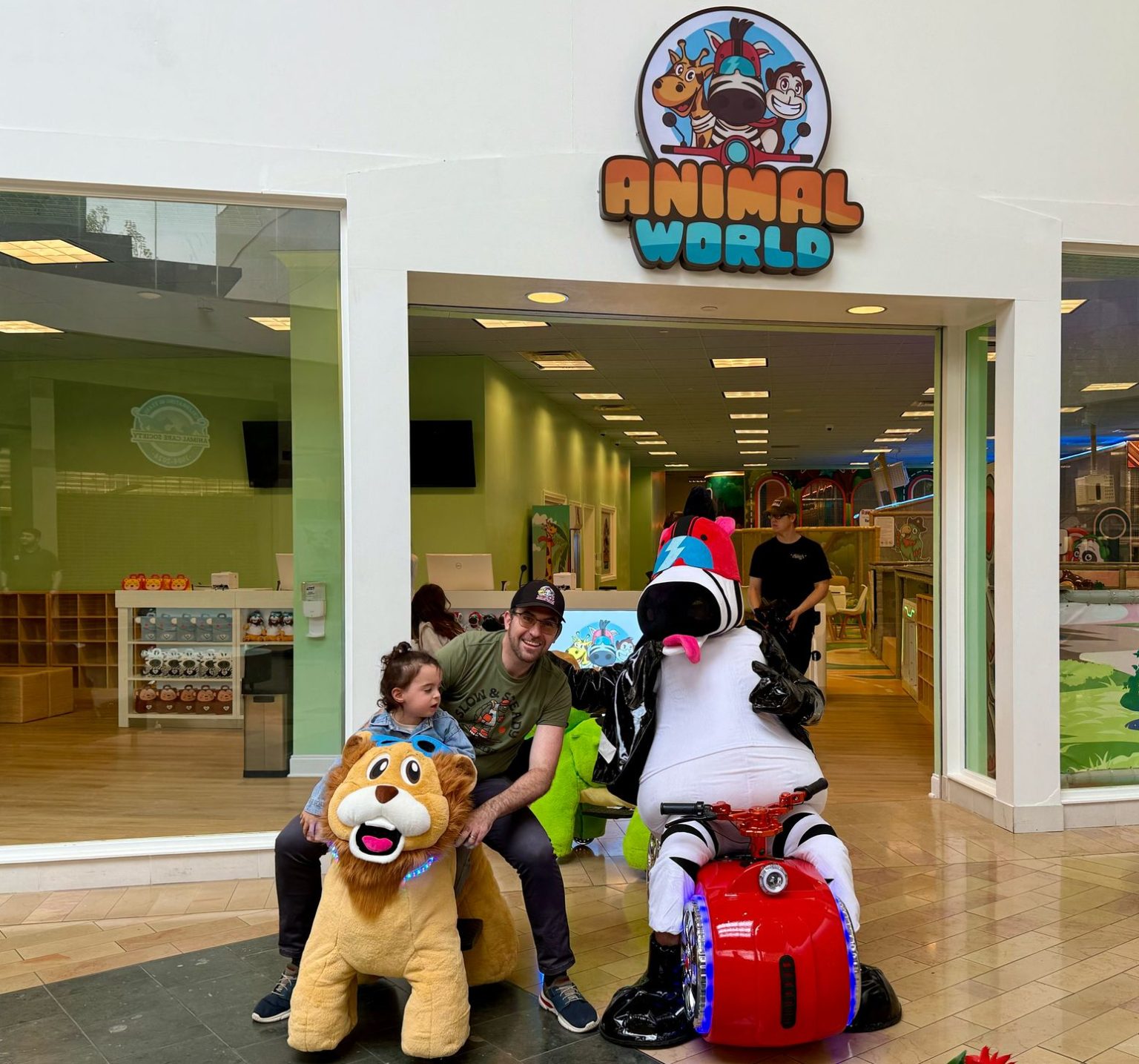 Animal World Play – Animal World Play
